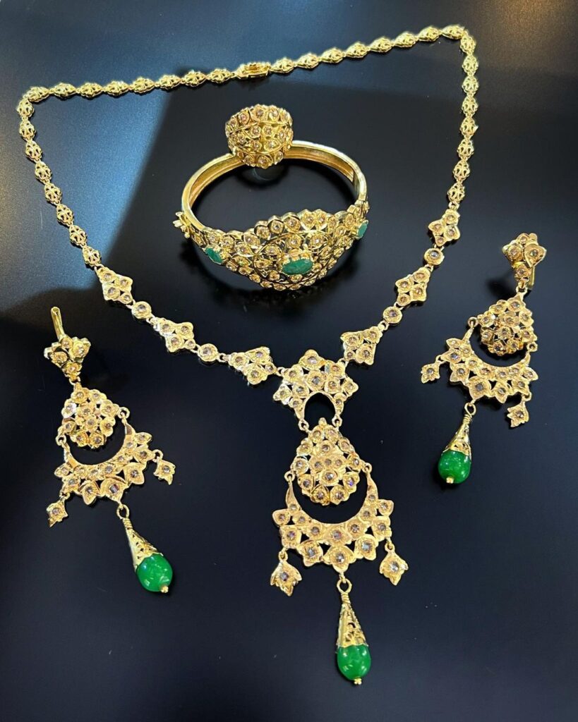 Parures Traditionnelles – Bijouterie Bennouna